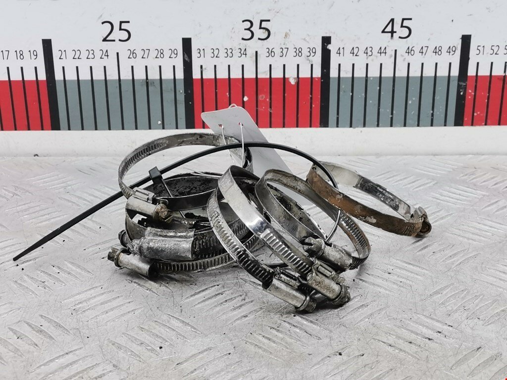 Хомут металлический Volkswagen Golf 5 11617798304 арт. 1978414