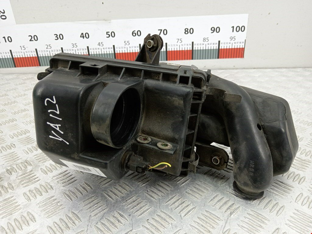 Корпус воздушного фильтра Mazda Demio 1 DW арт. 2052960