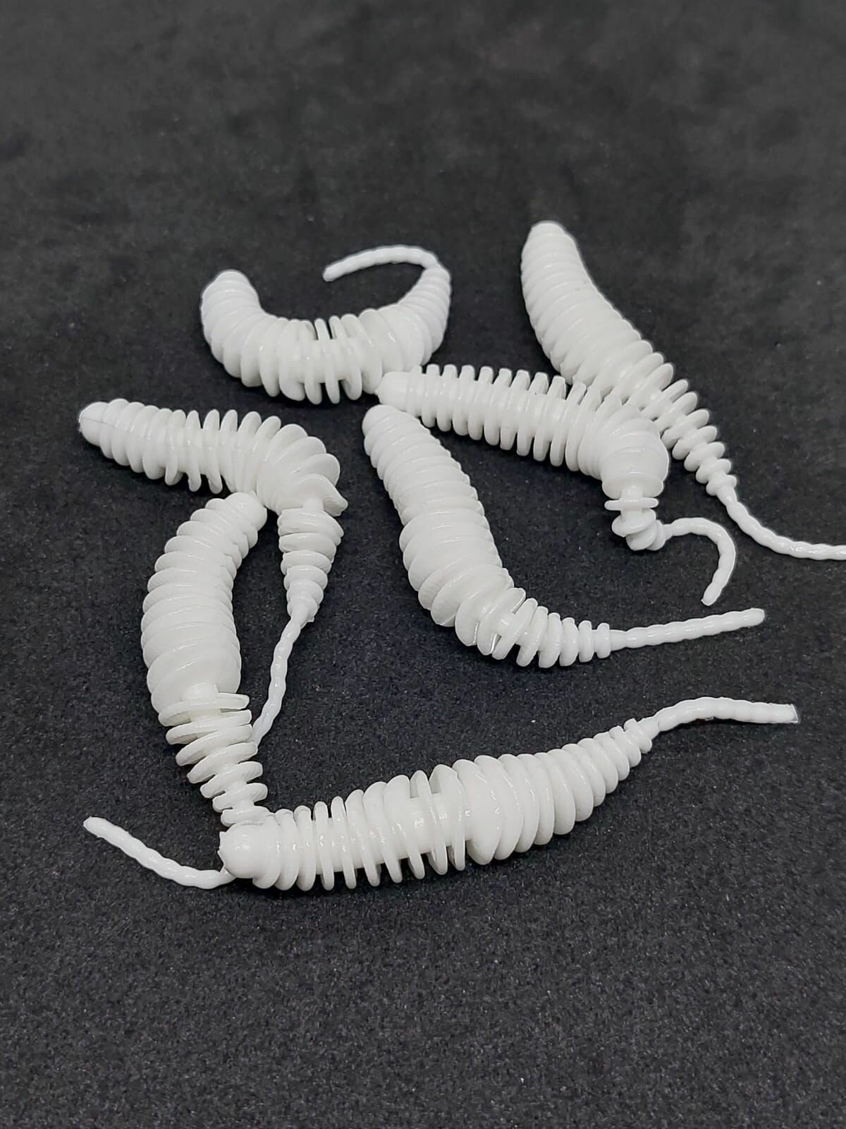 Силиконовые форелевые приманки "PLUMP". 7 шт в банке. цвет белый