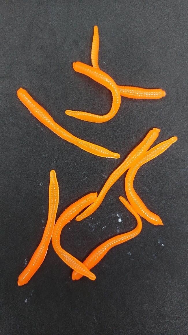 Силиконовые сьедобные приманки "Бобровый хвост". цвет оранжевый