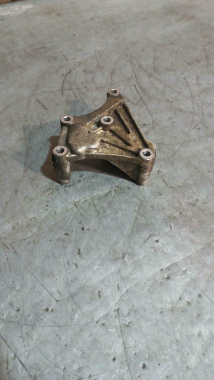 Кронштейн компрессора кондиционера Citroen C5 2003 30026280