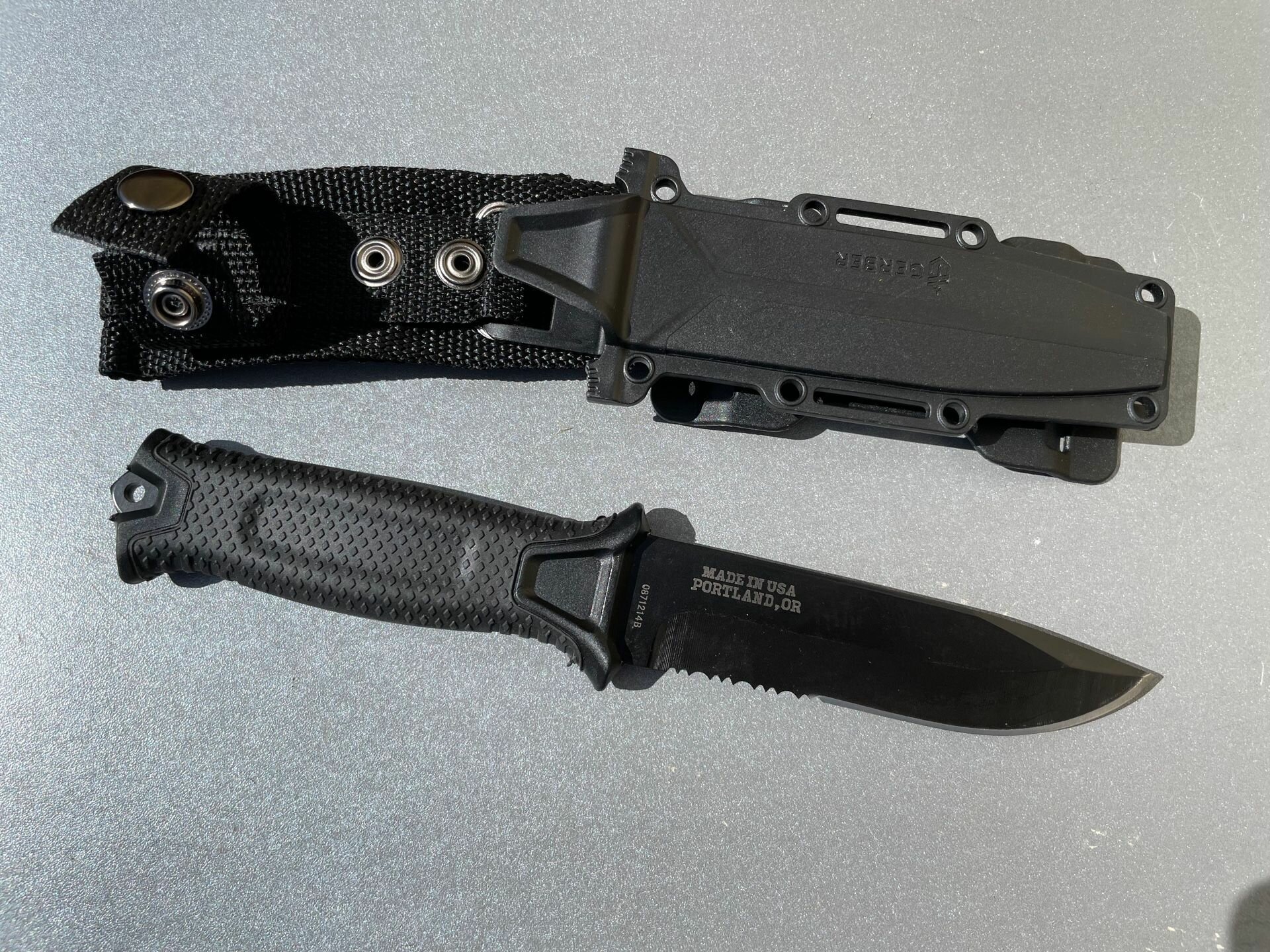 Нож туристический Gerber Strongarm