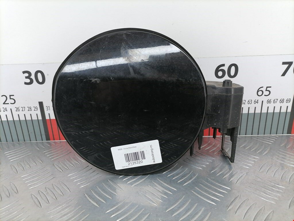 Лючок бензобака Opel Astra J 13348041 арт. 2125320