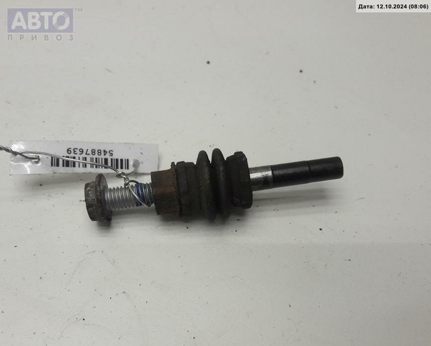Болт крепления Volkswagen Jetta (2005-2010)