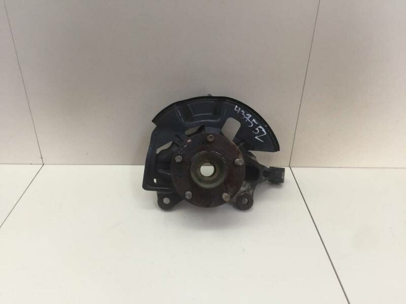 Кулак поворотный передний правый Mazda 3 BM 2013-2016 кат.номер: B45A33021 B45A3304X