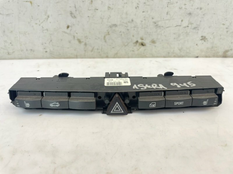 Б/У блок кнопок Opel Astra 2009 L69 Z16XER 55909 GENERAL MOTORS арт. 94701126