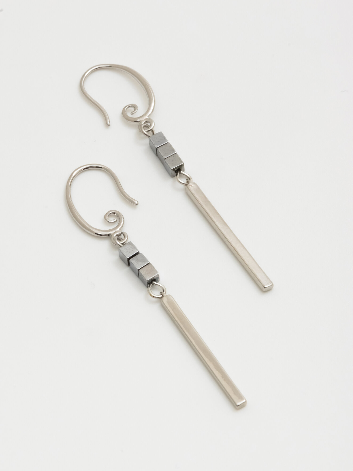 Серьги с подвесками ЖемАрт, гематит