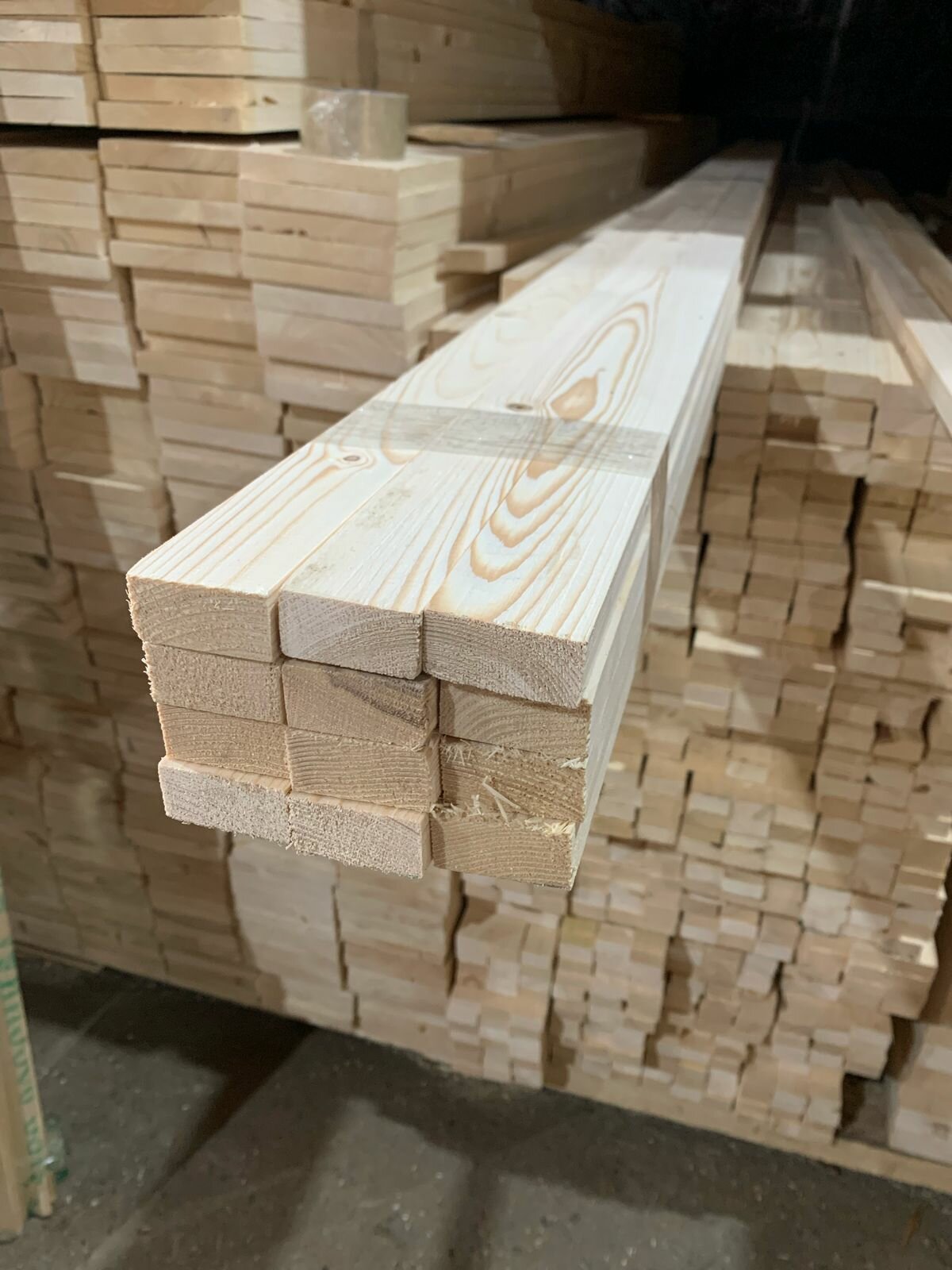 Брусок 20х40х1000 сухой строганный, сорт АВ, Хвоя/12 штук в упаковке