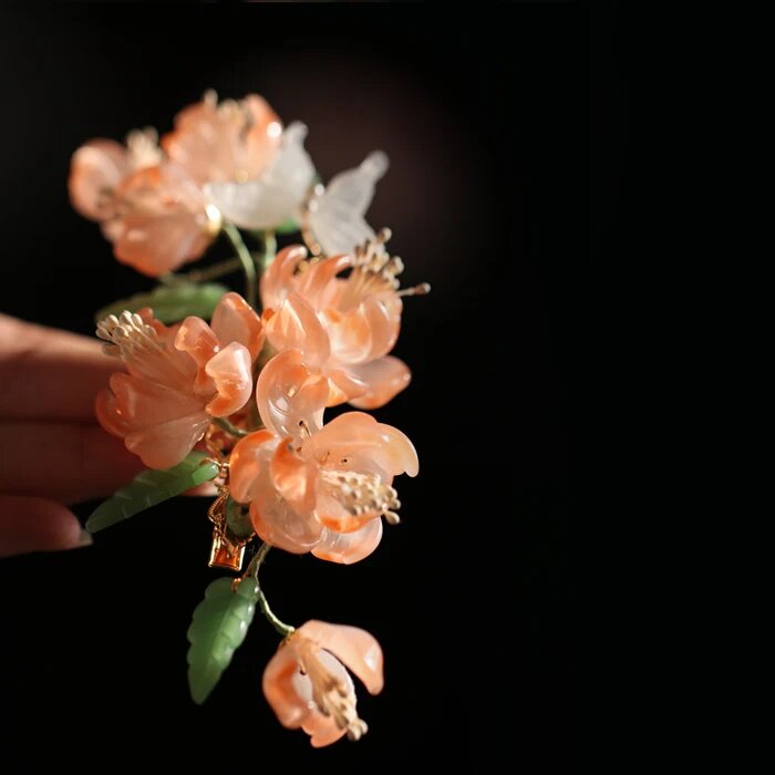 Винтажные булавки из нефрита и жемчуга 11