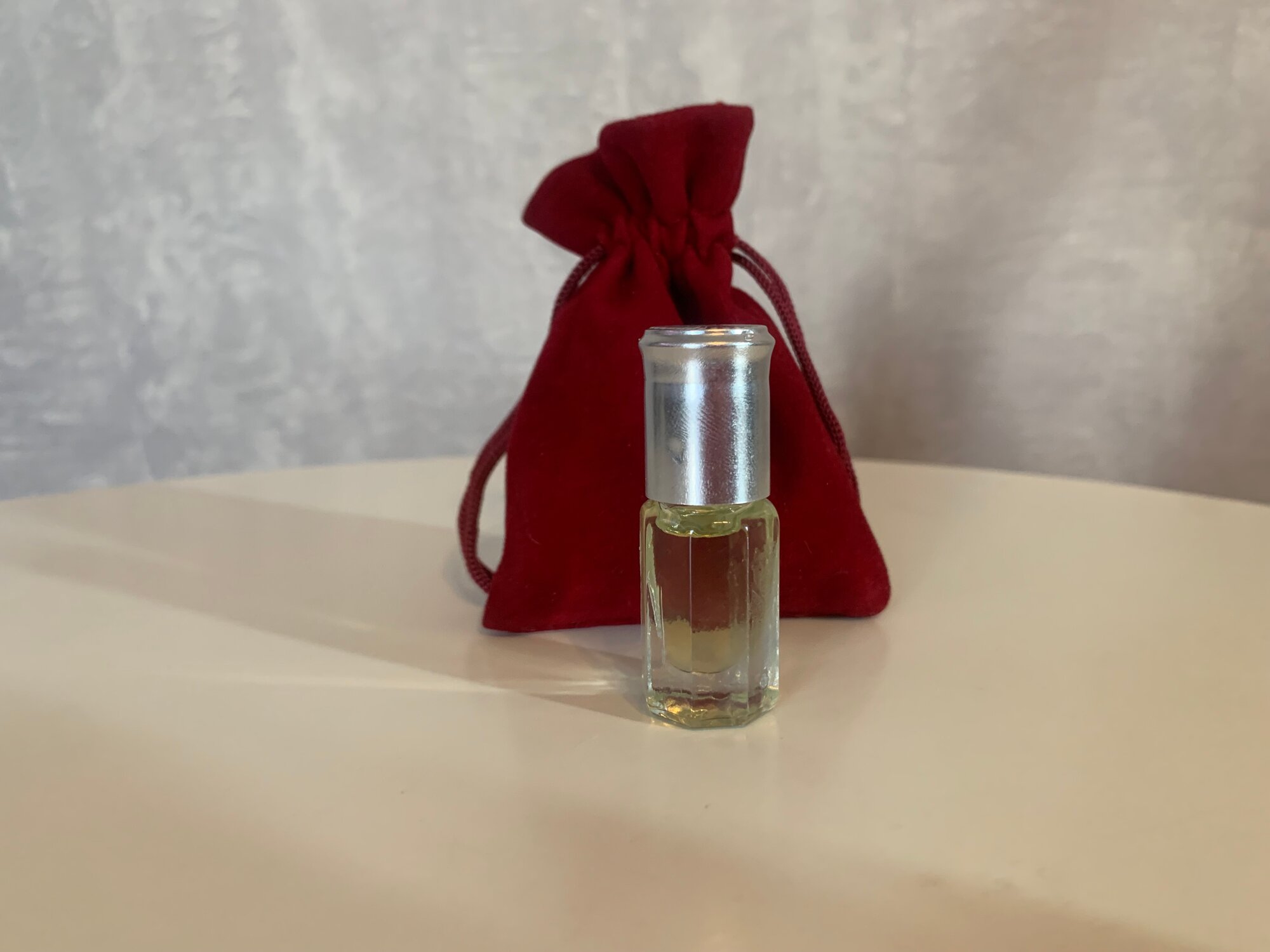 Парфюмерное масло по мотивам- Memo - Russian Leather, унисекс, роликовый флакон, 3мл. Luzi Ag, Швейцария