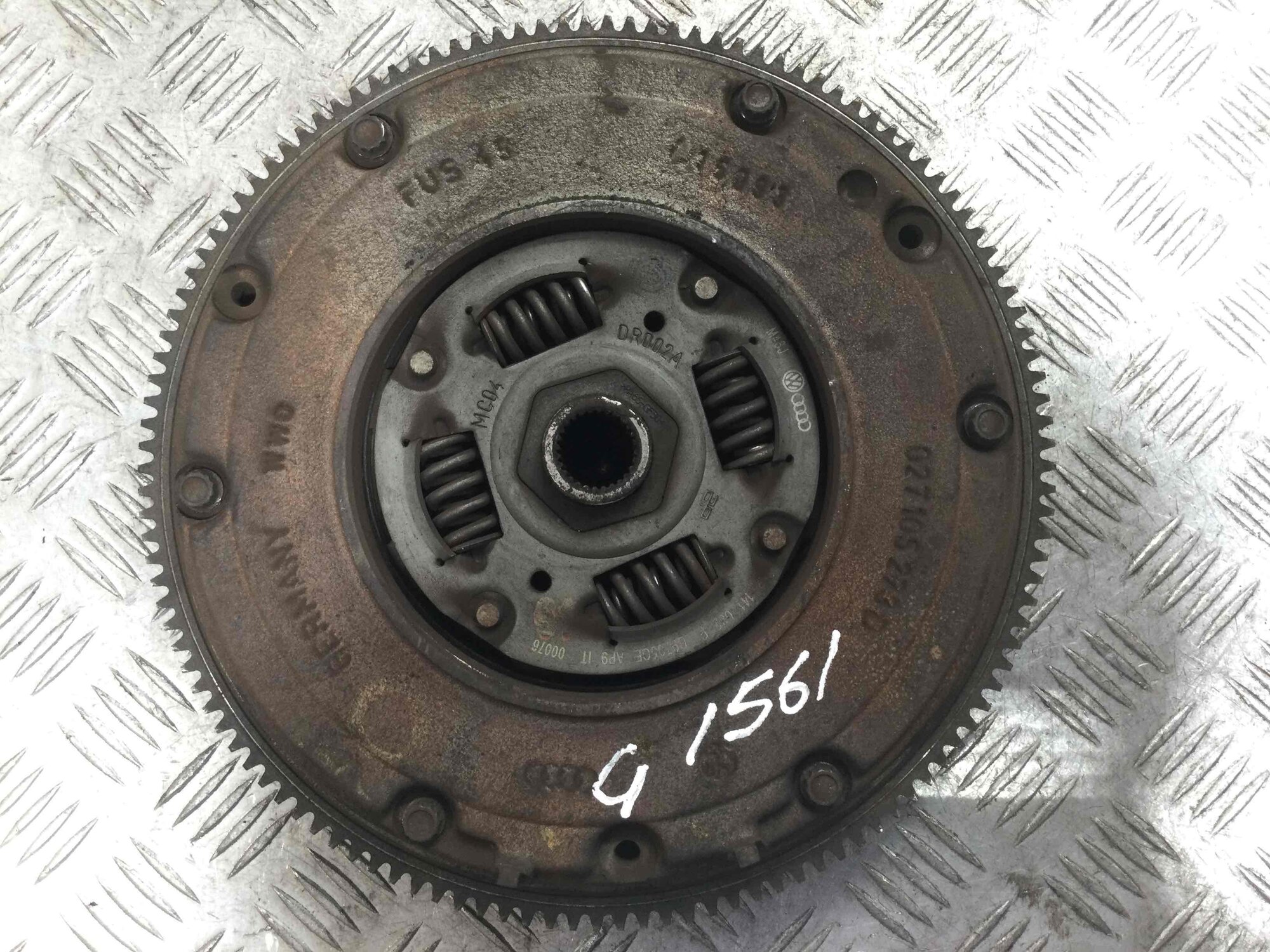 Б/У Маховик Volkswagen Golf 4 поколение (1997-2004) 2001 г.