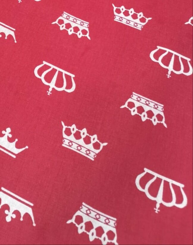 Бязь (8 м), шир. 150 см, короны на красном