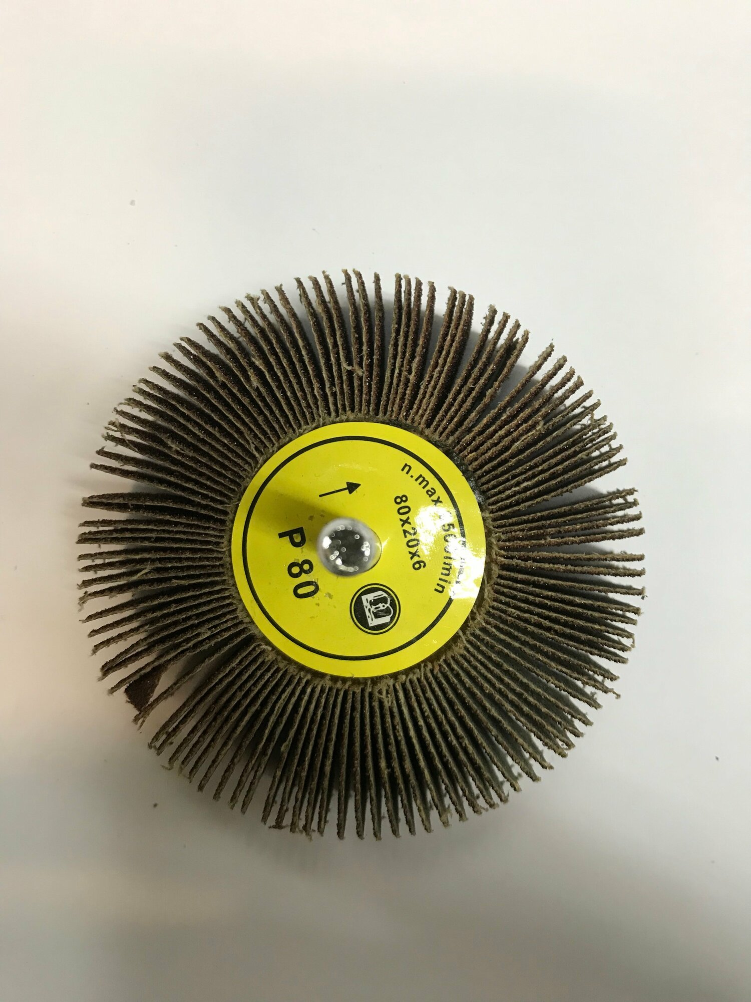 Круг лепестковый радиальный на дрель 80х20х6 мм, P80 S.E.B. 504KS-80*20*6P80