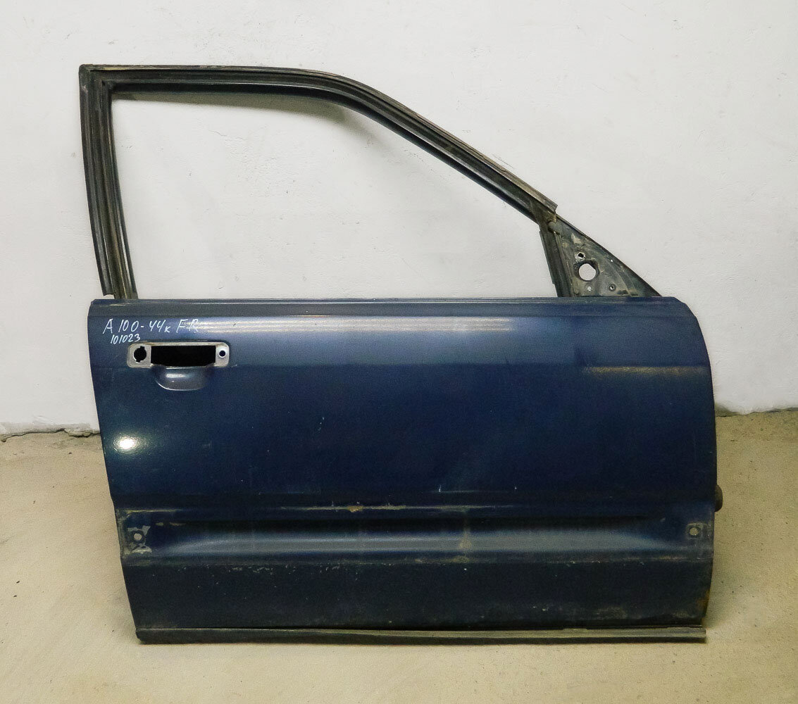 Дверь передняя правая Audi 100 C3