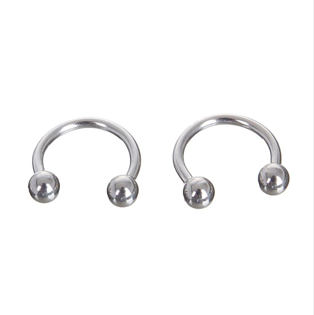 Пирсинг в бровь