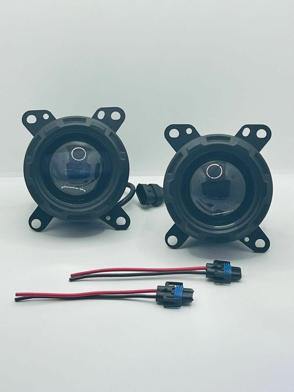 Фара противотуманная DAF105 12-24V Комплект 2 штуки