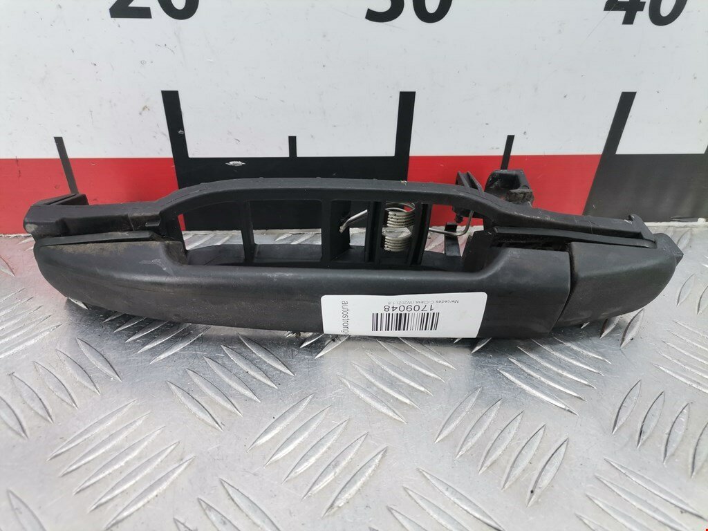 Ручка двери наружная задняя правая Mercedes C-Class (W202) A2107600434 арт. 1709048