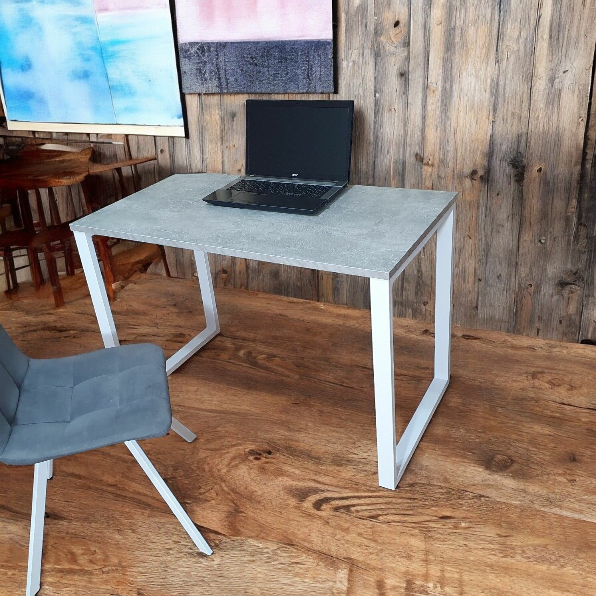 Письменный стол/ Лофт, 110*60 см, цвет столешницы Бетон светлый, Ножки лофт белые