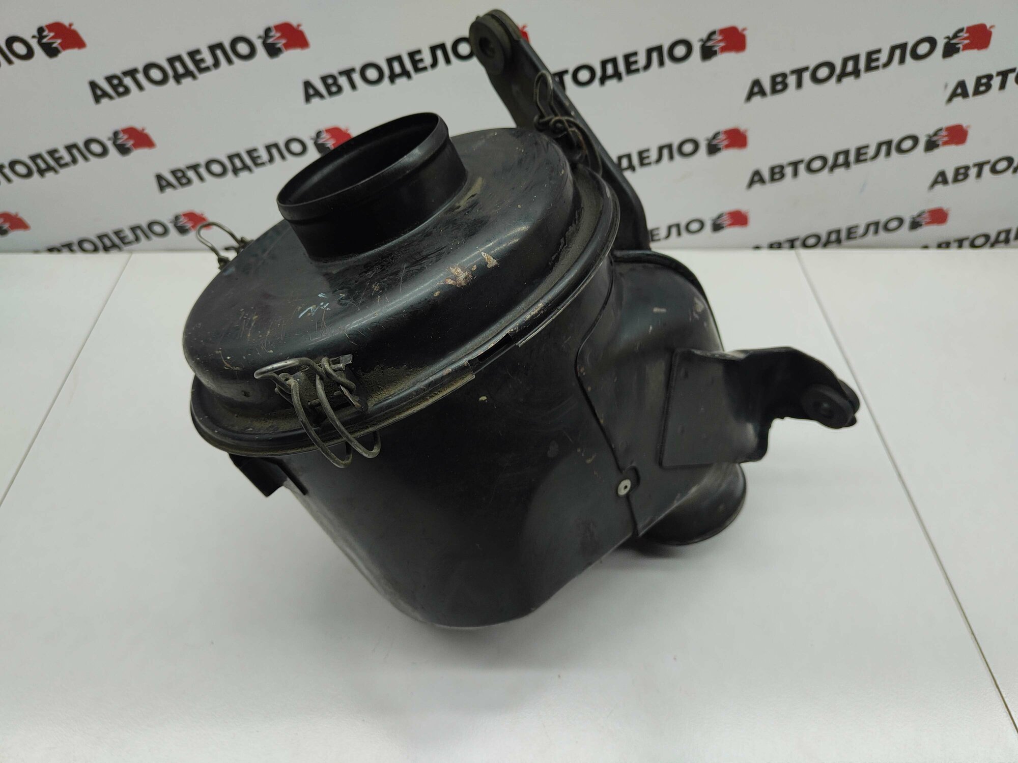 Корпус воздушного фильтра Mitsubishi RVR N28W