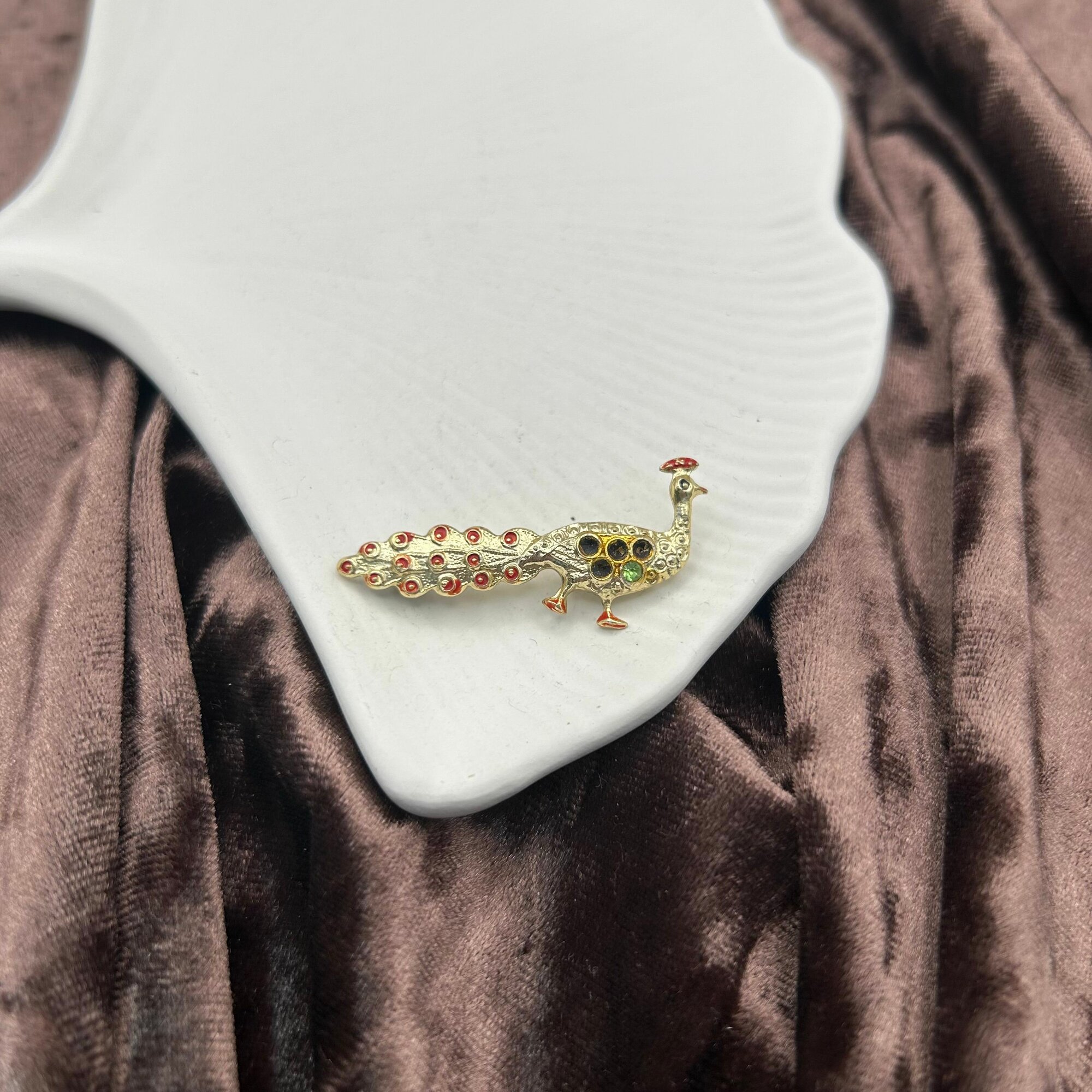 Советская винтажная брошь Павлин, Рекорд, с дефектами