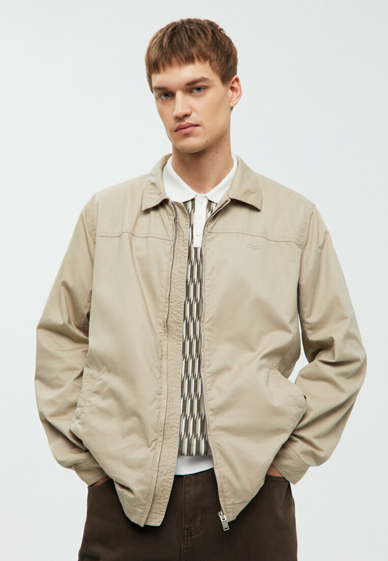 Ветровка Ветровка