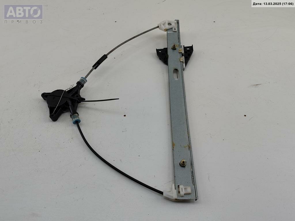 Стеклоподъемник электрический передний правый Mazda 3 (2003-2008) BK