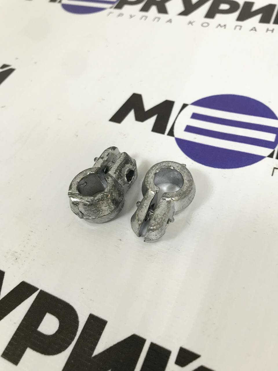 Клеммы свинцовые для аккумулятора (пара)