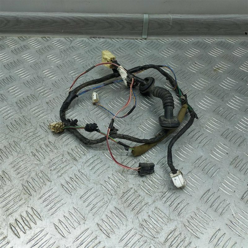 Б/У Проводка двери зад.лев Subaru Tribeca / Субару Трибека 3.6 EZ36 256 Л.С. 2007