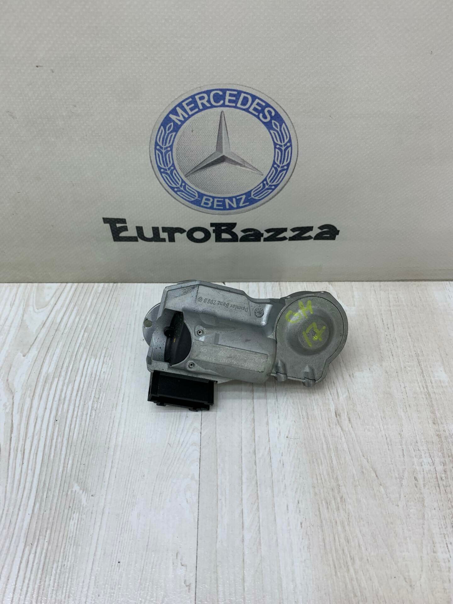 Блокиратор руля Mercedes W211 A0355457732