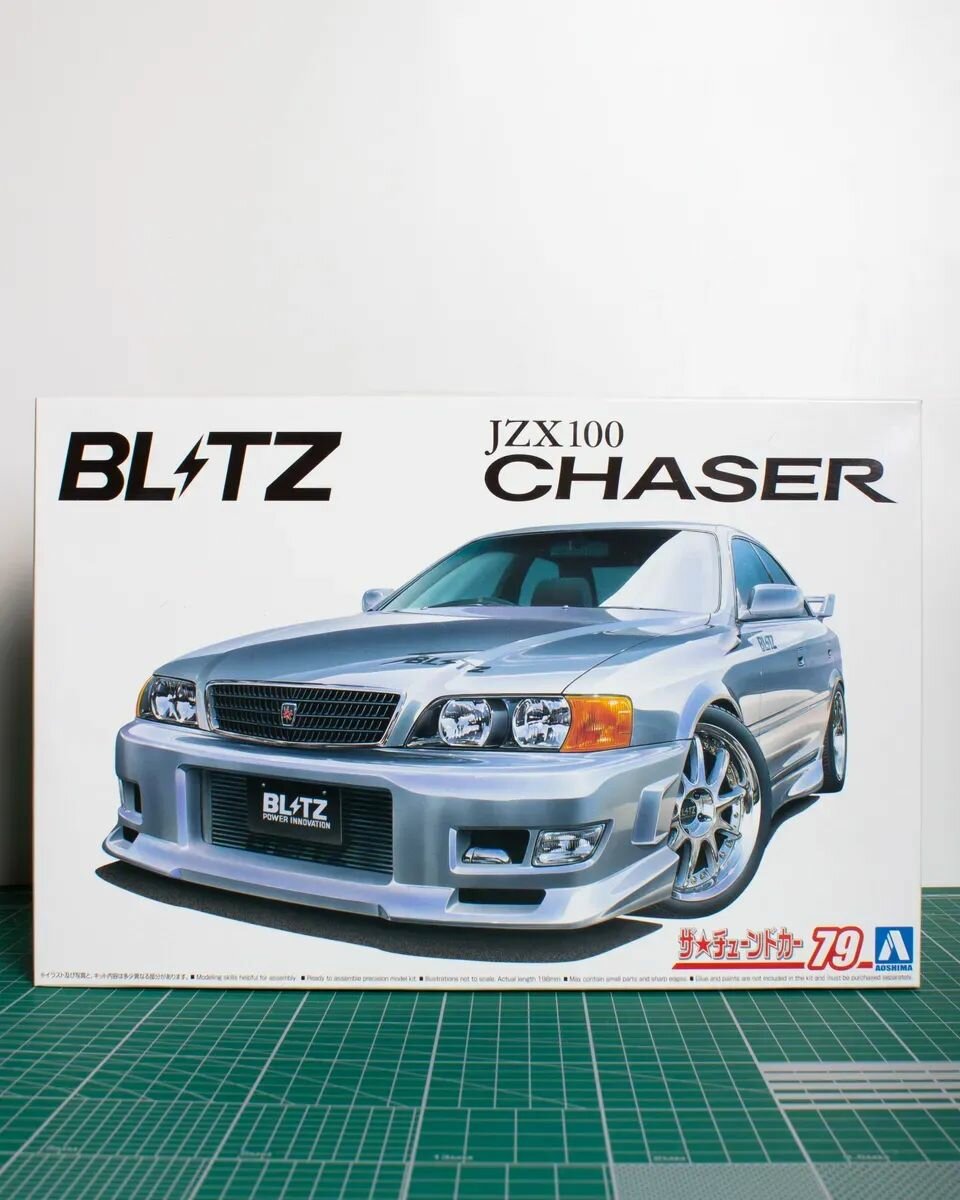 Сборная модель автомобиля Toyota Chaser JZX100