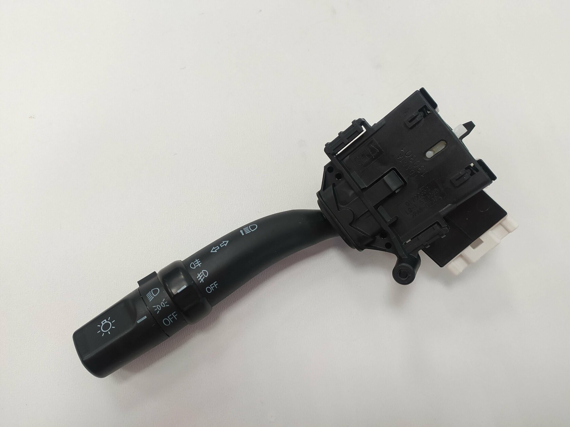 Переключатель подрулевой левый Geely MK [1.5 16V 5MT седан] 1017000636