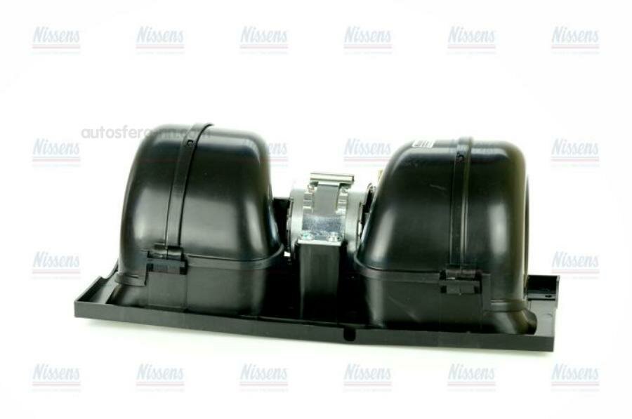 NISSENS 87141 электродвигатель отопителя ! в сборе с крыльчаткой 24V \DAF 95 XF