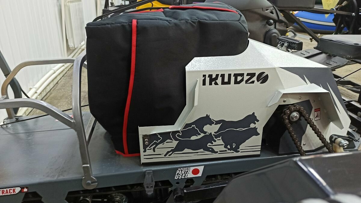 Чехол IKUDZO для двигателя мотобуксировщика 15-20 л. с.