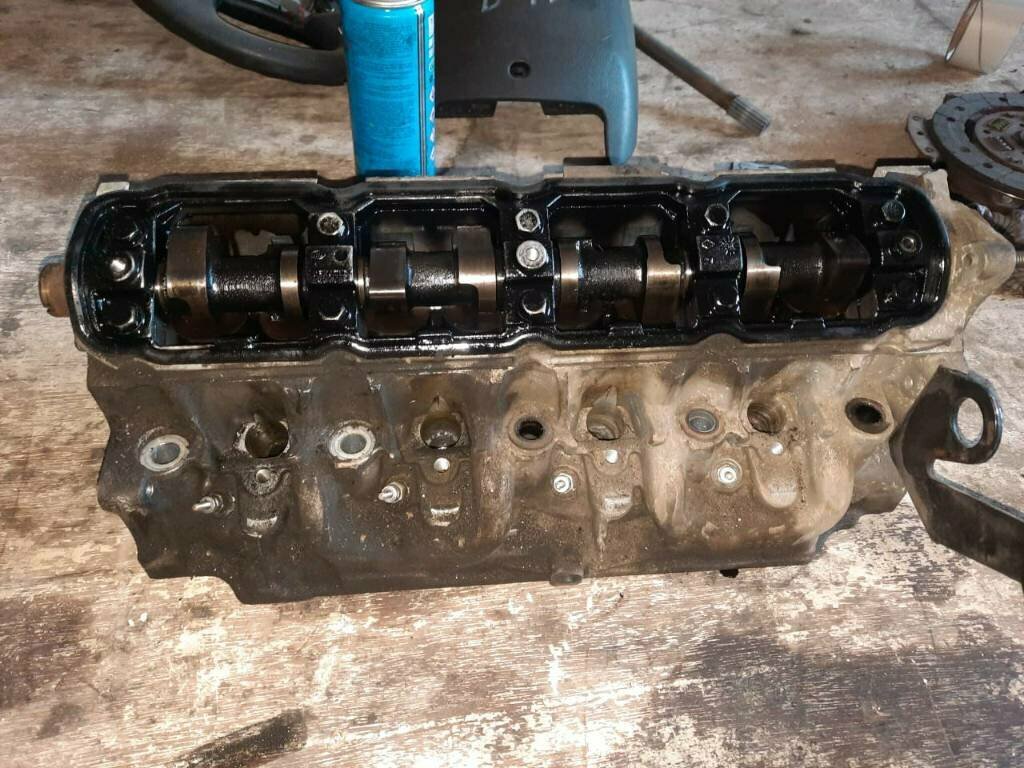 Головка блока цилиндров Renault Scenic 1998