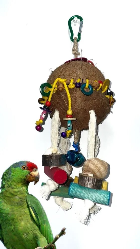 Игрушка для попугая