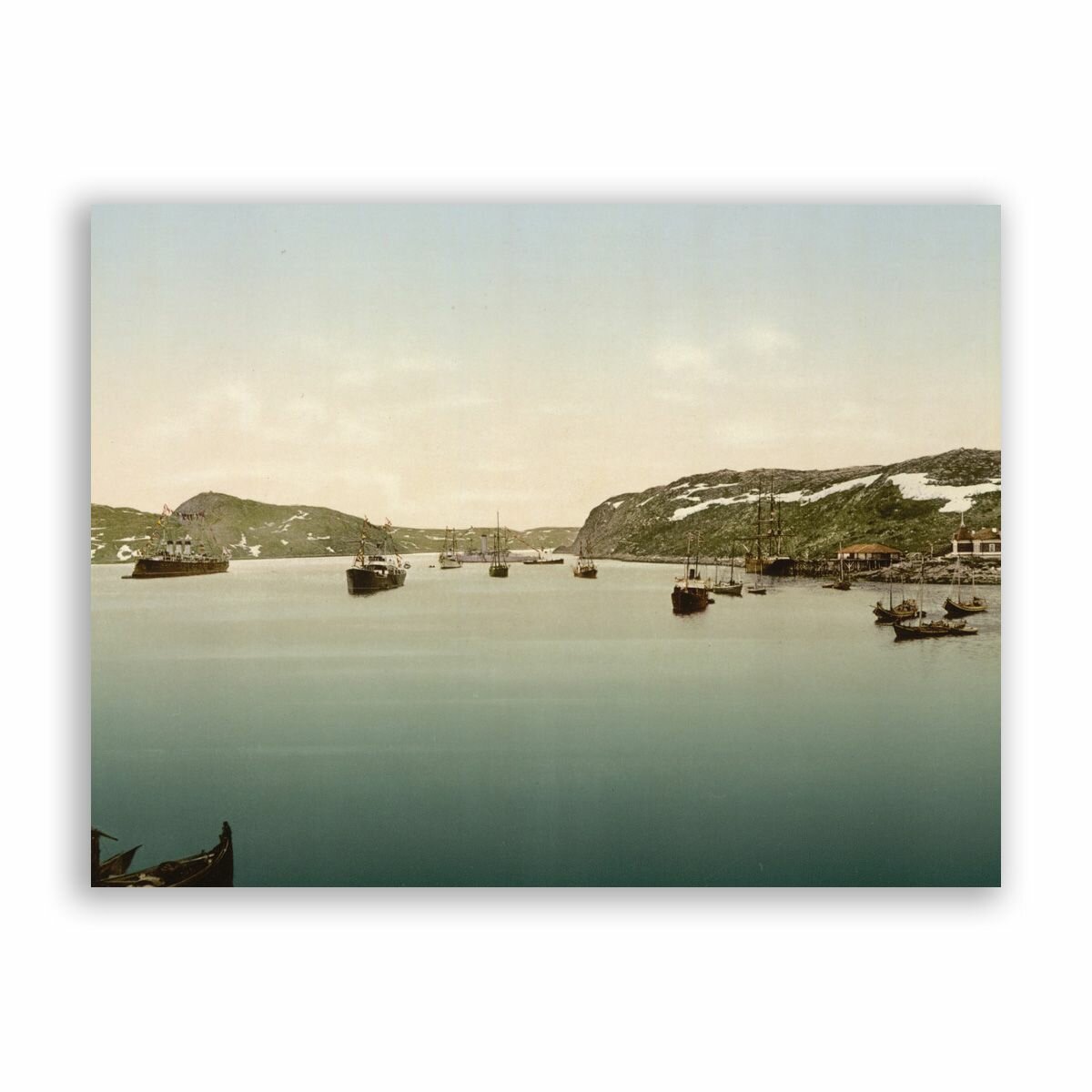Постер, плакат на бумаге / General view, Port Catherine, Kola Peninsula, Russia / Размер 40 x 53 см