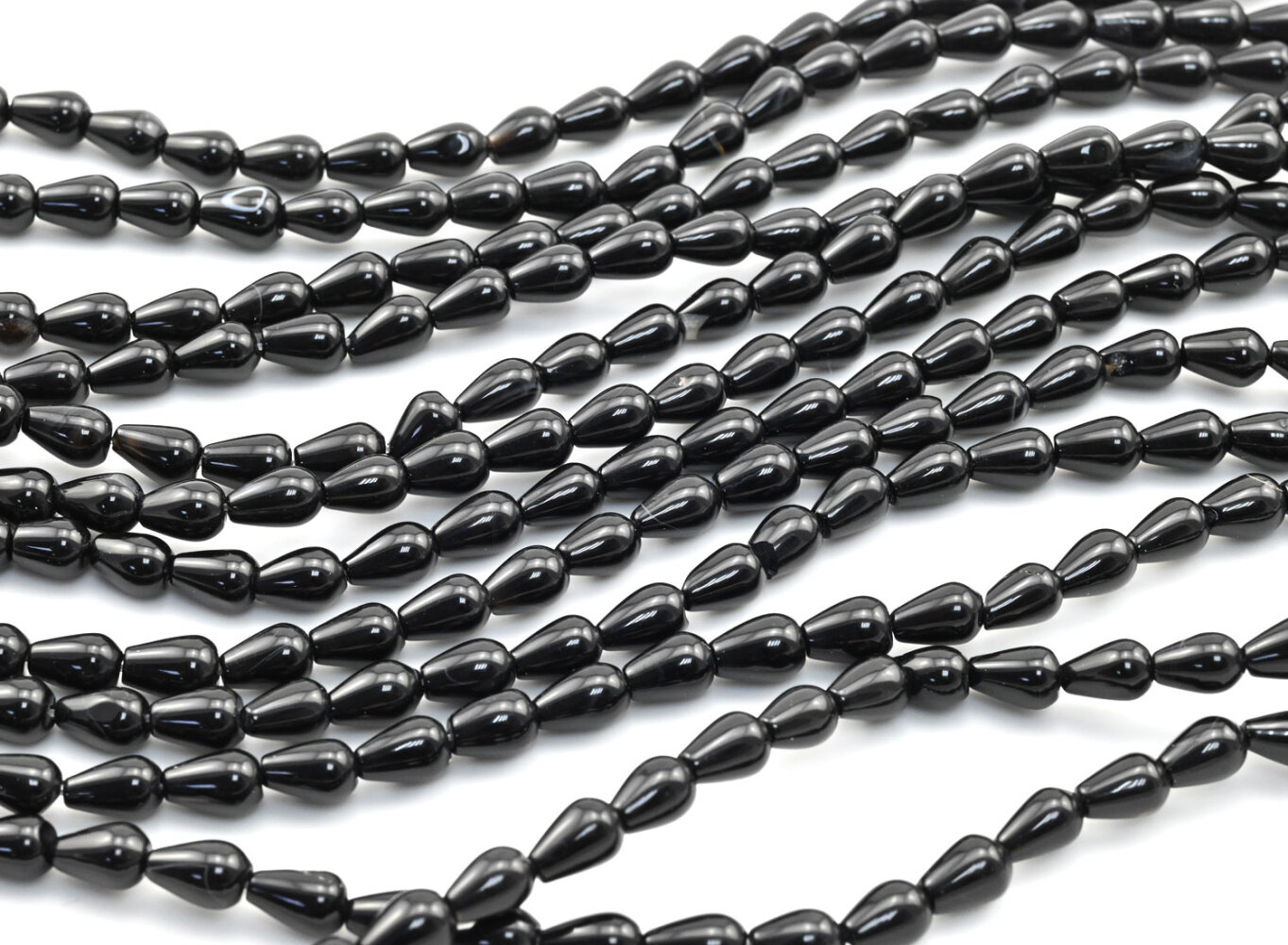 Бусины из агата капля 6*9мм, 38см, 43 бусины .