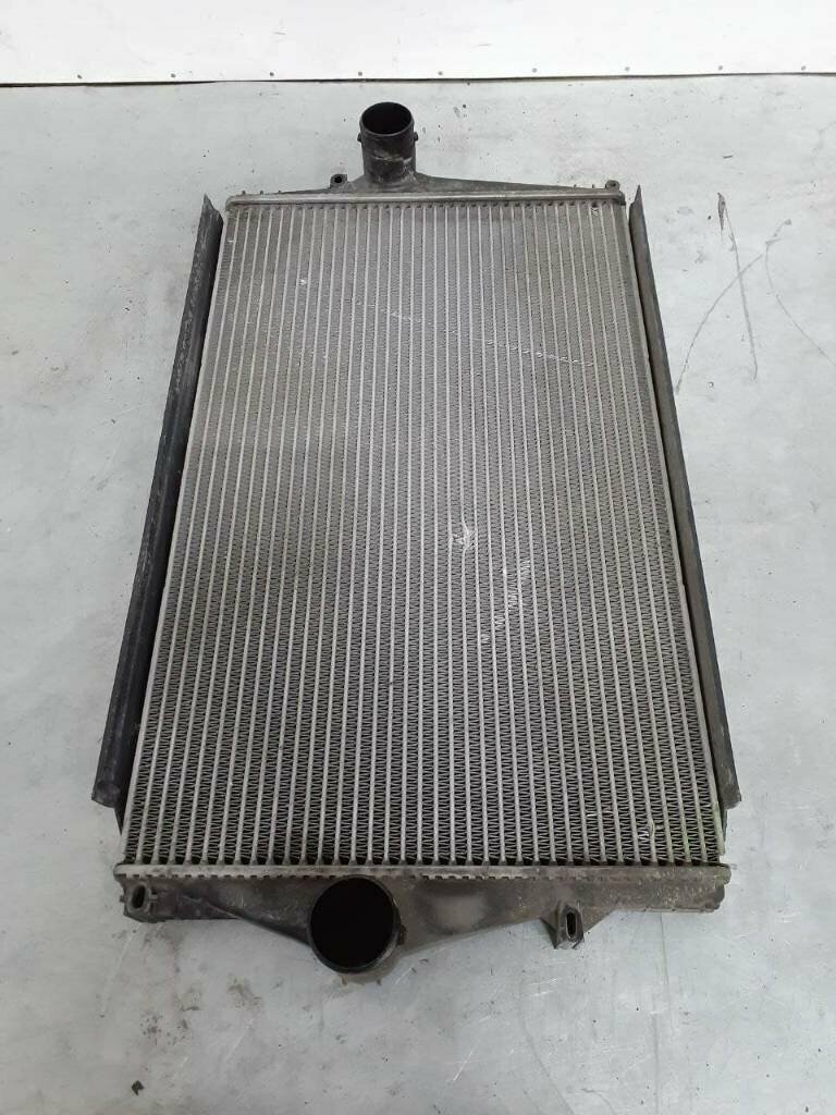 Интеркулер Volvo S80 2000