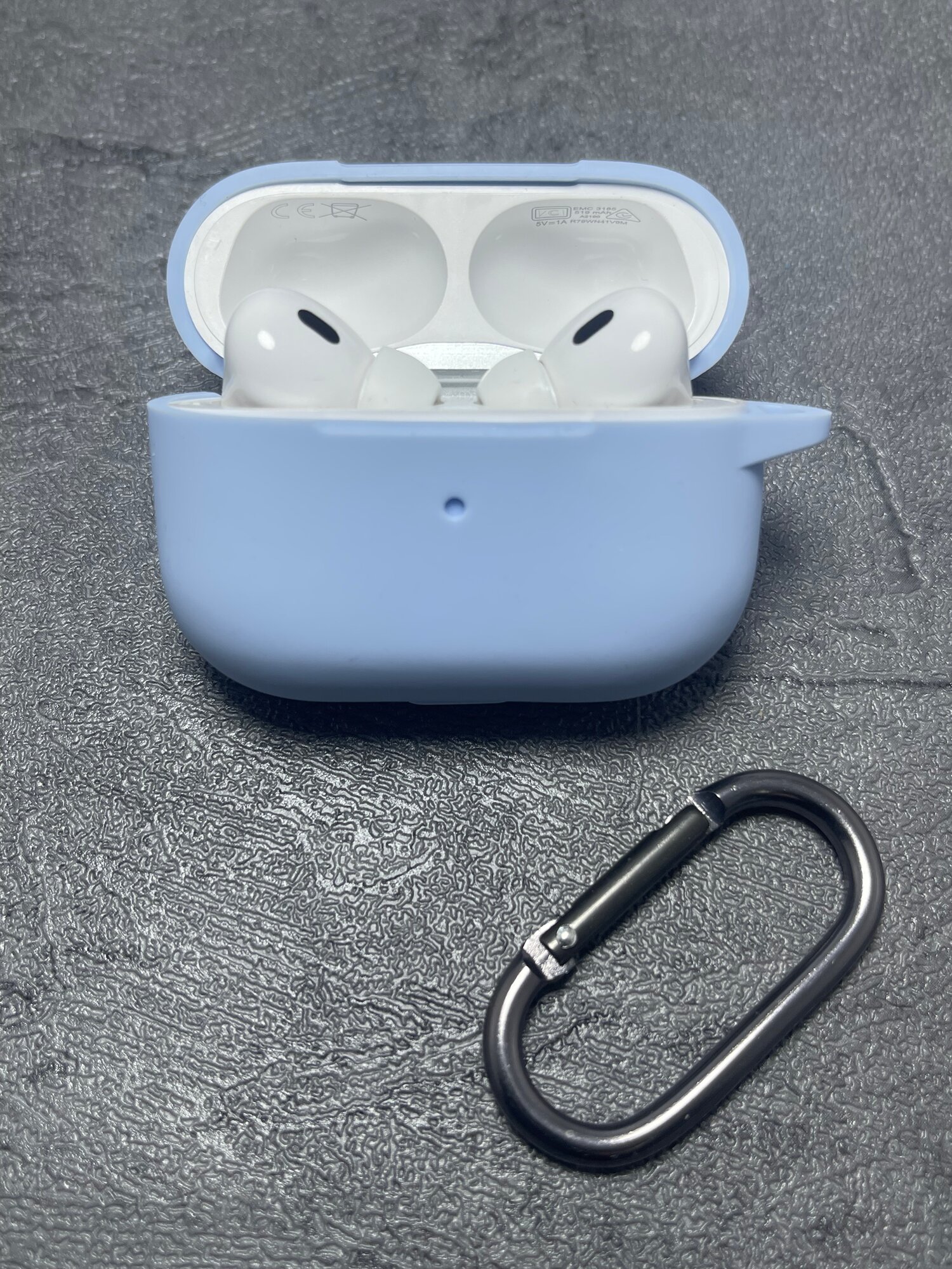 Ультратонкий чехол для Apple AirPods Pro 2 , силиконовый кейс с карабином для беспроводных наушников Эпл Аирподс Про 2 из гибкого силикона