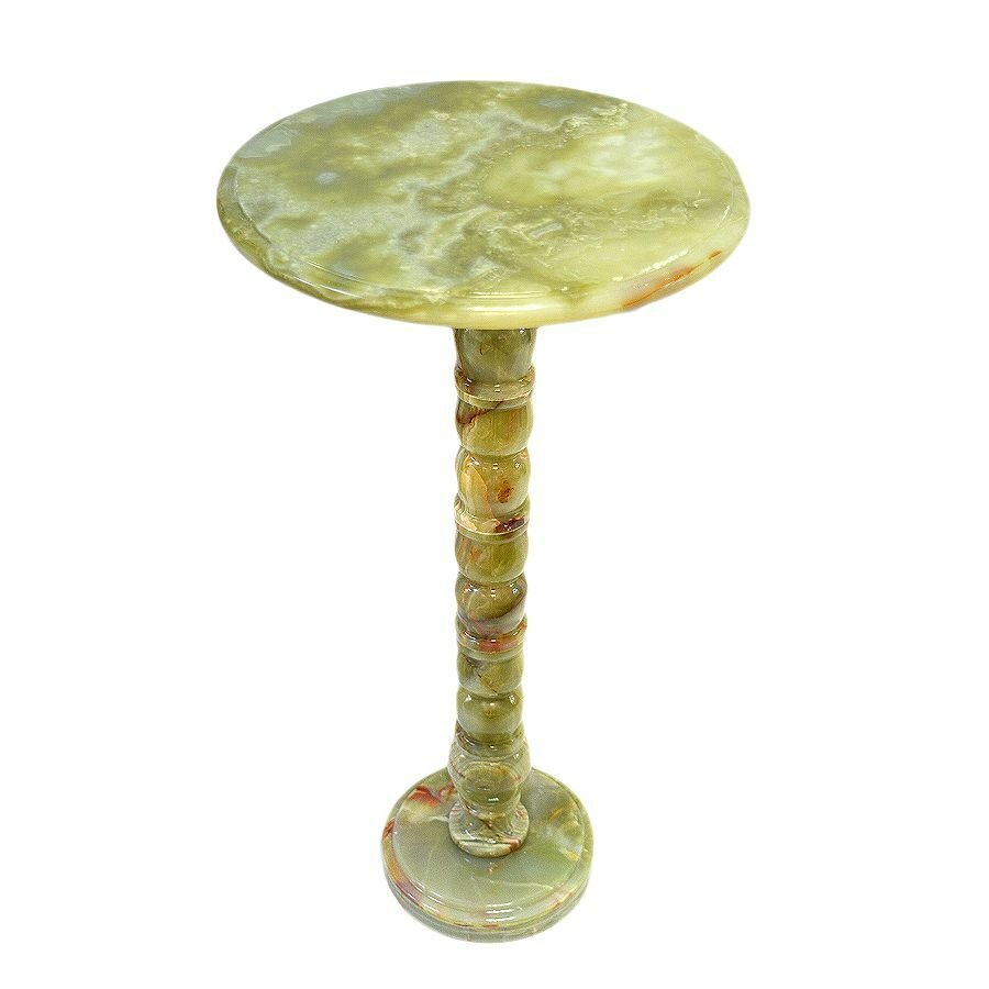 Стол из оникса