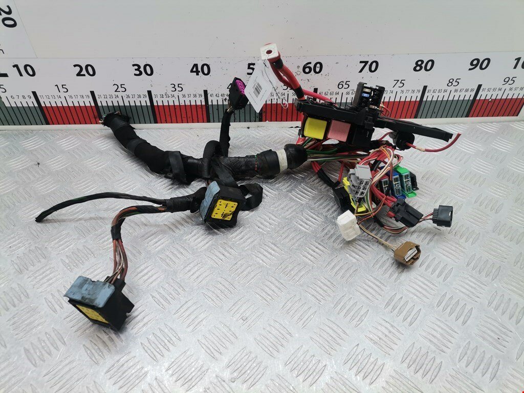 Блок предохранителей Renault Master 3 8200574970 арт. 2114492