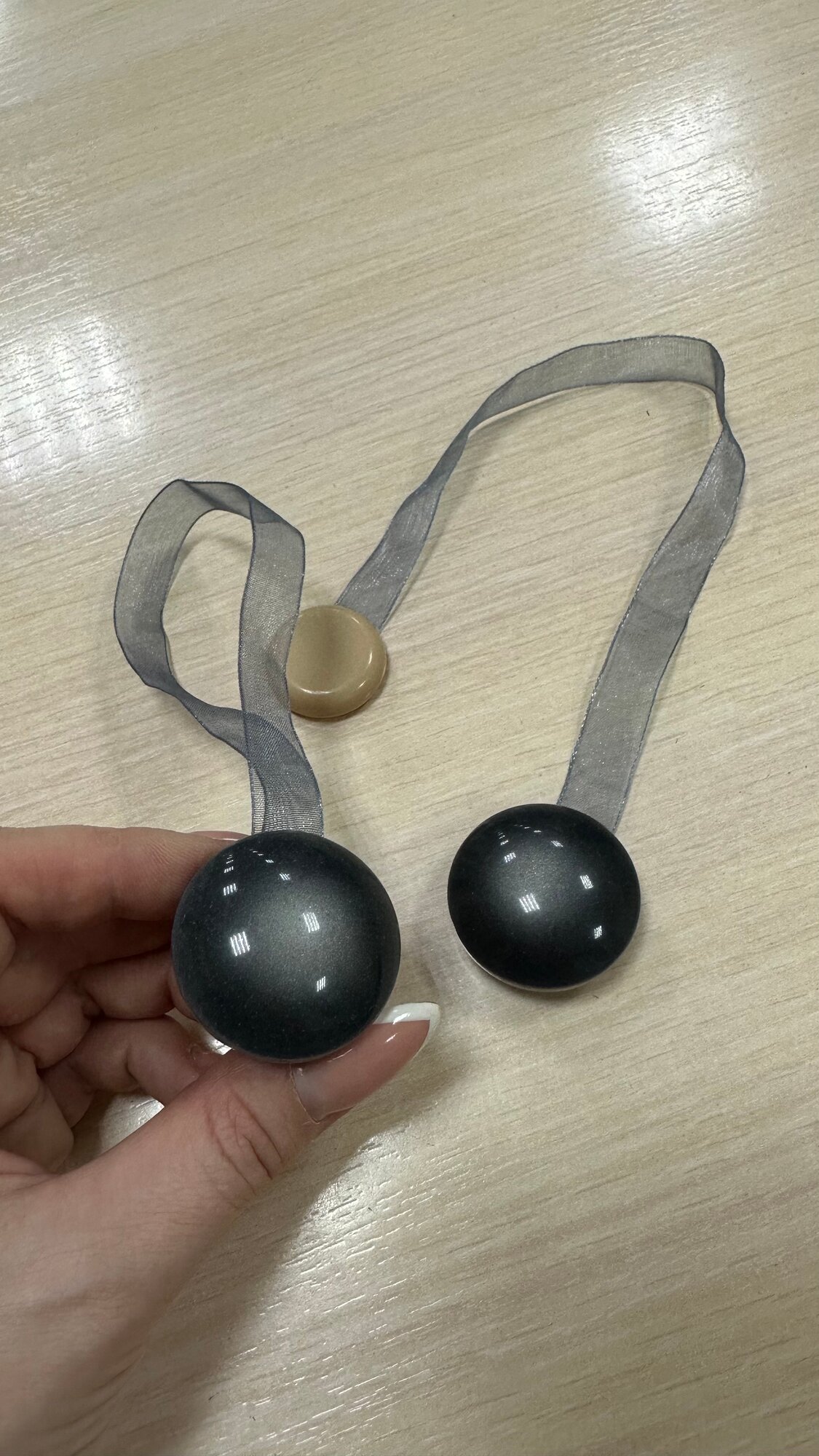 Подхват магнитный для штор круг графитовый, 1шт