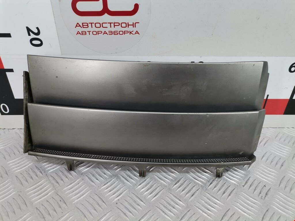 Решетка (дефлектор жабры) крыла правая Land Rover Range Rover 3 51137026900 арт. 1781102