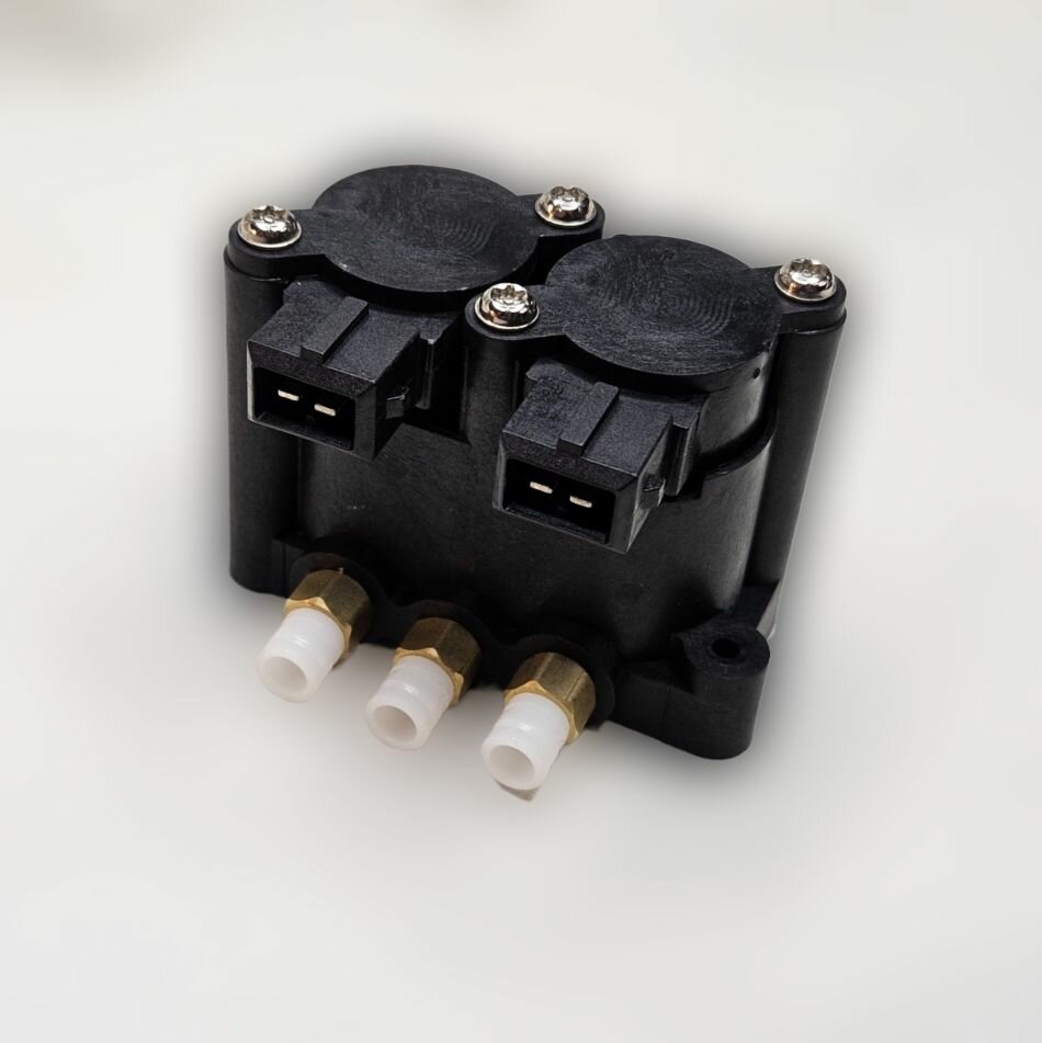 Блок клапанов пневмоподвески BMW e53 e65 e66 e39