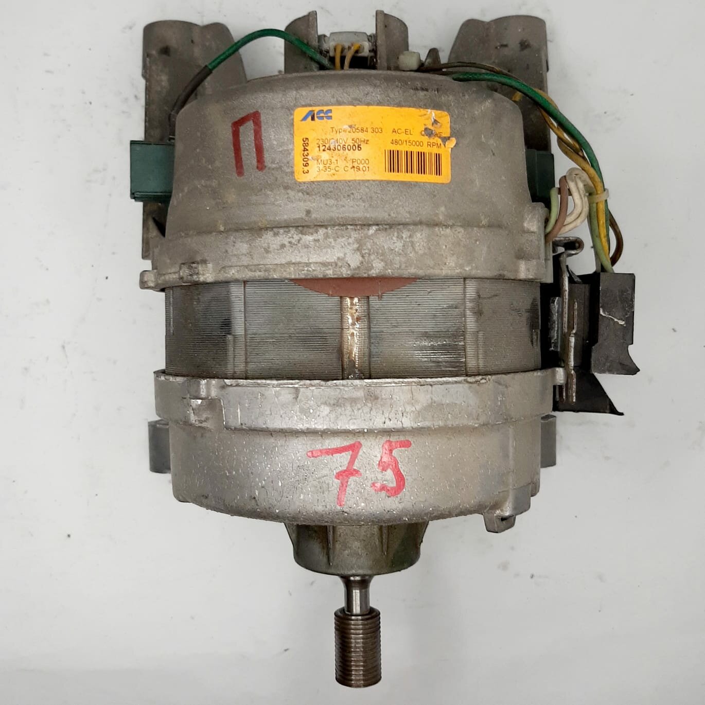 75 Двигатель для стиральной машины Electrolux 124306011 б/у