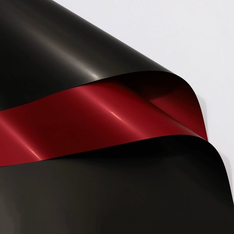 Пленка матовая двусторонняя для упаковки цветов, подарков 58х58 - 20 шт. черный/красный