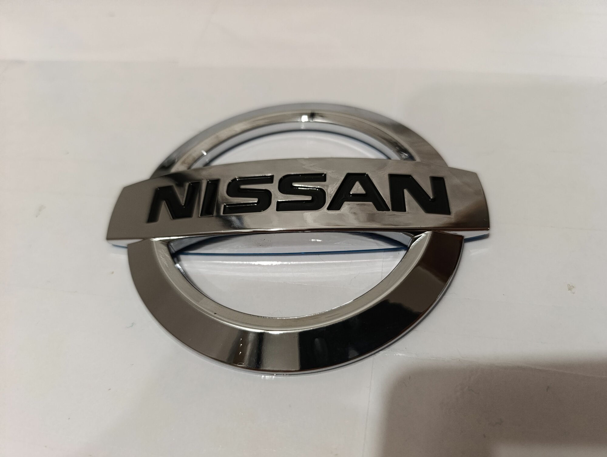 Эмблема Nissan 105x90мм