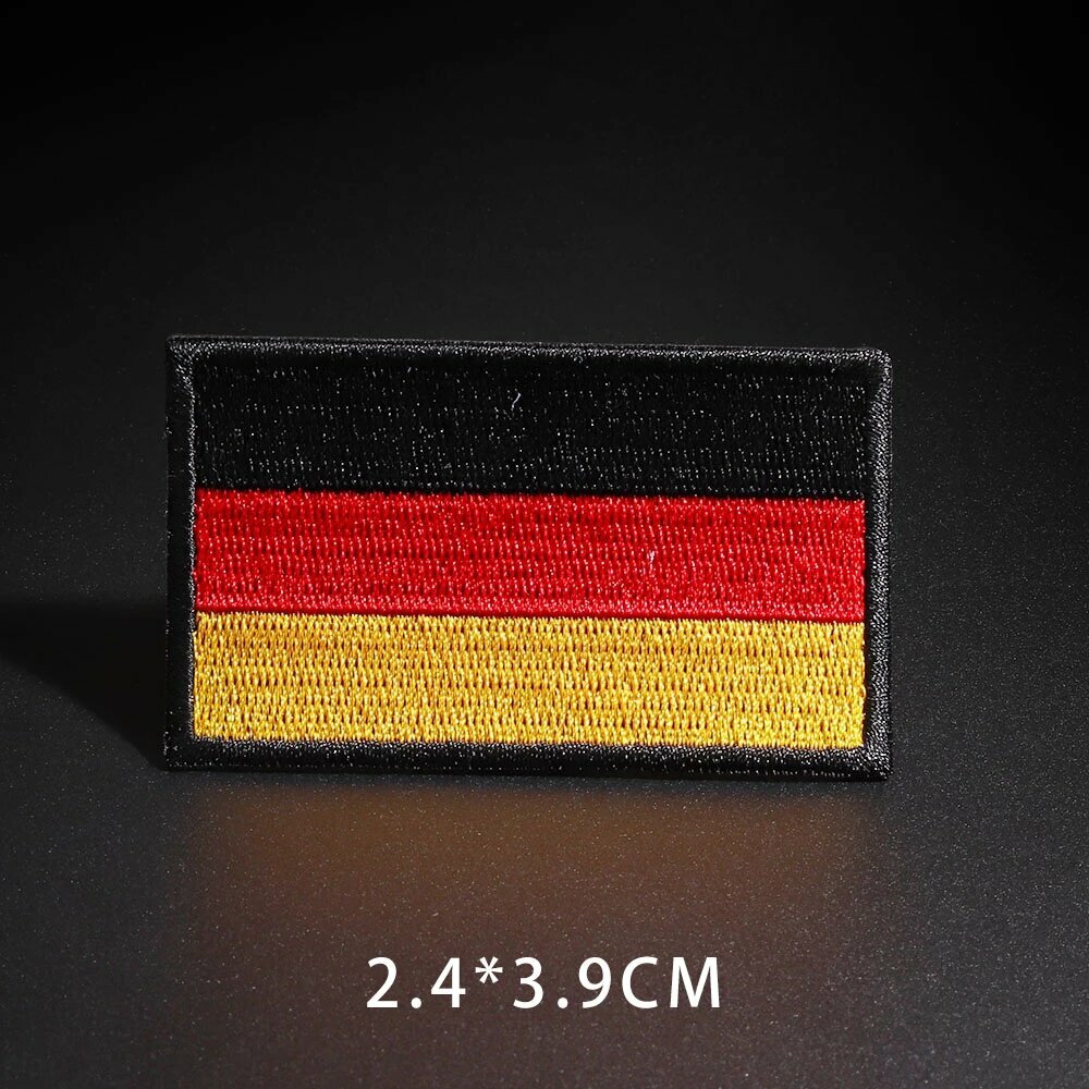 Нашивка флаг Германии черная 2.4*3.9см N-BT0617