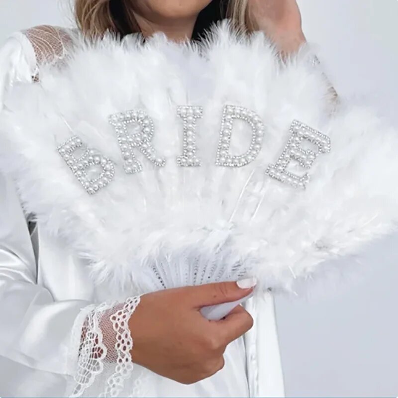 Белый веер с перьями "Bride" для невесты — фото 1