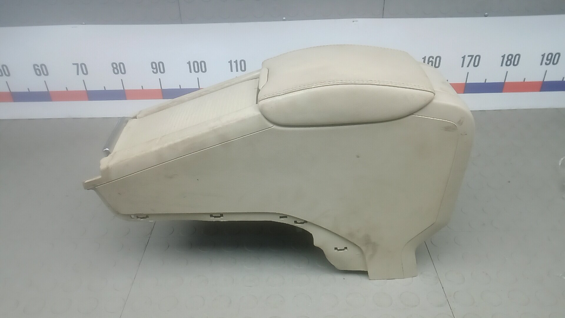 Подлокотник центральный VOLVO S60 2, Номер 30791394